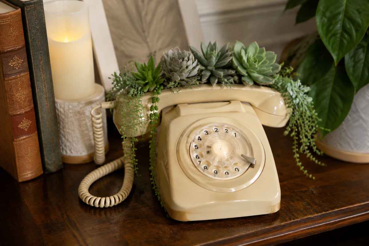 Non buttate via i vostri vecchi telefoni fissi, al loro interno si ...